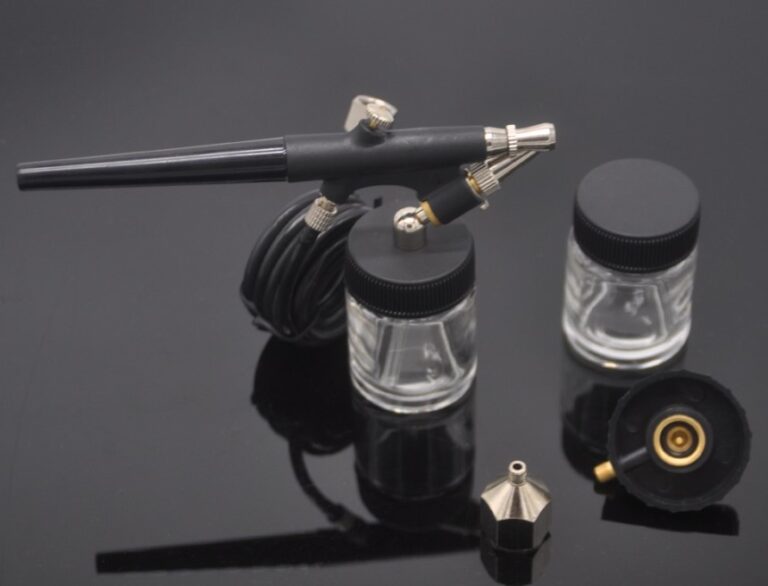 Airbrush Types: Basic Info & Examples