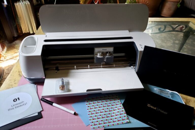 ScanNCut vs Cricut Compared in Detail (Fall 2025)